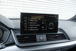 Melns Audi Q5 2024 Mārupe, ar dzinēja tilpumu 2.00 L un nobraukumu 15 tūkst. km par 33600 €, foto 21 vietnē AUTOMOTO.COM.LV