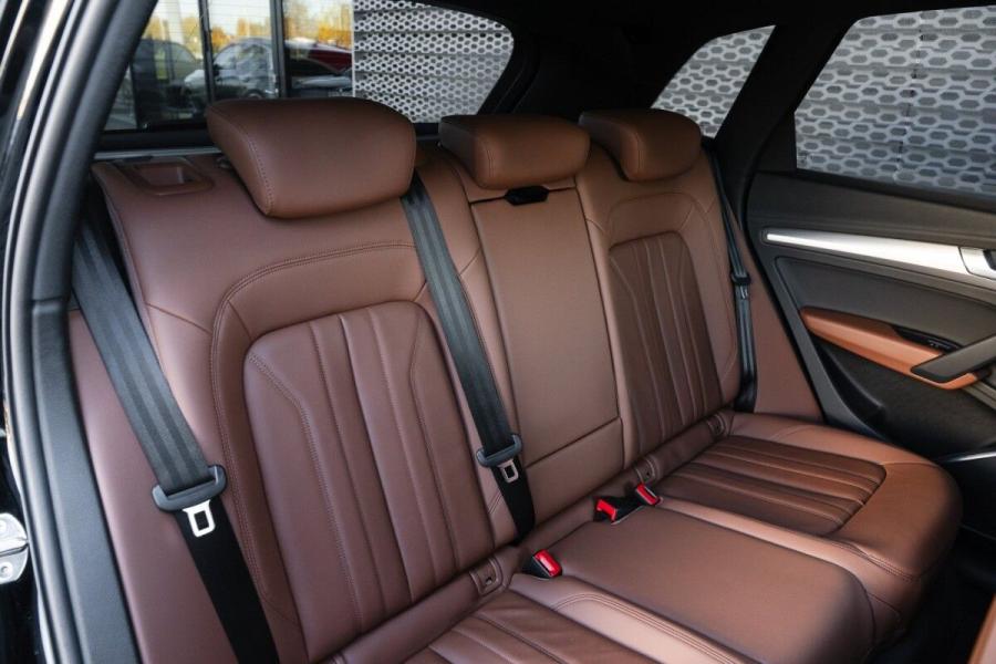 Melns Audi Q5 2024 Mārupe, ar dzinēja tilpumu 2.00 L un nobraukumu 15 tūkst. km par 33600 €, foto 26 vietnē AUTOMOTO.COM.LV