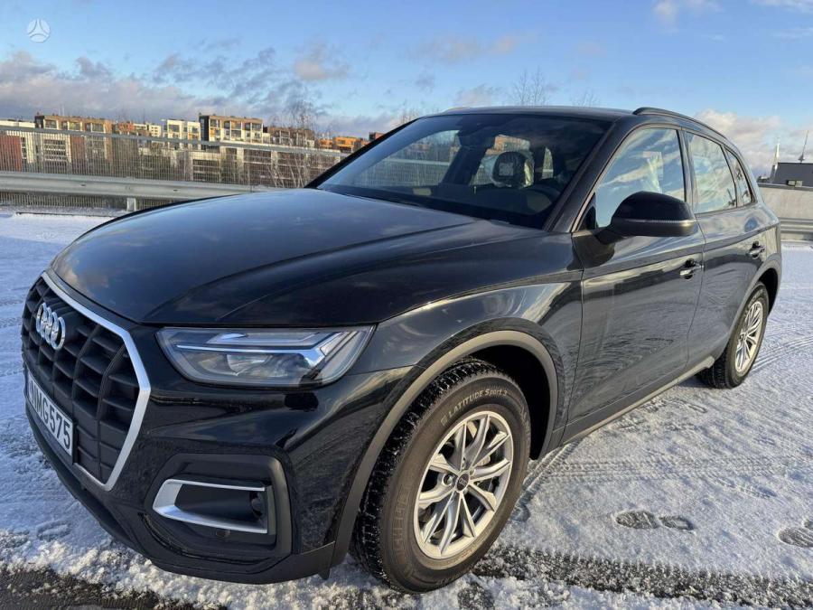 Black Audi Q5 2025 in Vilnius, with an engine capacity of 1.97 L and mileage of 40 thousand km for 42000 €, photo 3 on AUTOMOTO.COM.LV