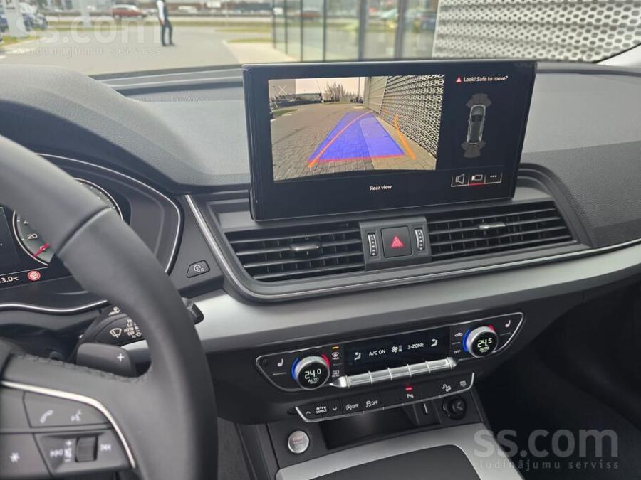 Black Audi Q5 2025 in Riga, with an engine capacity of 2.00 L and mileage of 4 thousand km for 47500 €, photo 8 on AUTOMOTO.COM.LV
