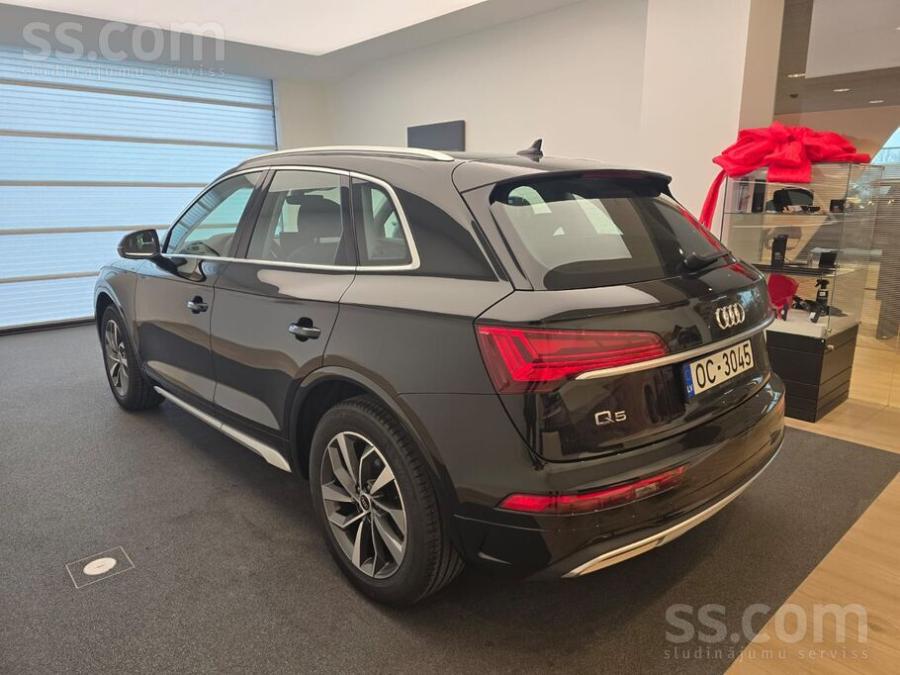 Black Audi Q5 2025 in Riga, with an engine capacity of 2.00 L and mileage of 4 thousand km for 47500 €, photo 9 on AUTOMOTO.COM.LV