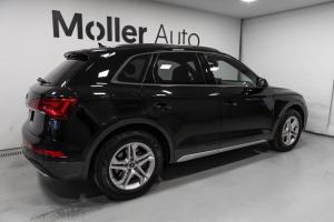 Melns Audi Q5 2025 Viļņa, ar dzinēja tilpumu 2.00 L un nobraukumu 49 tūkst. km par 35350 €, foto 7 vietnē AUTOMOTO.COM.LV