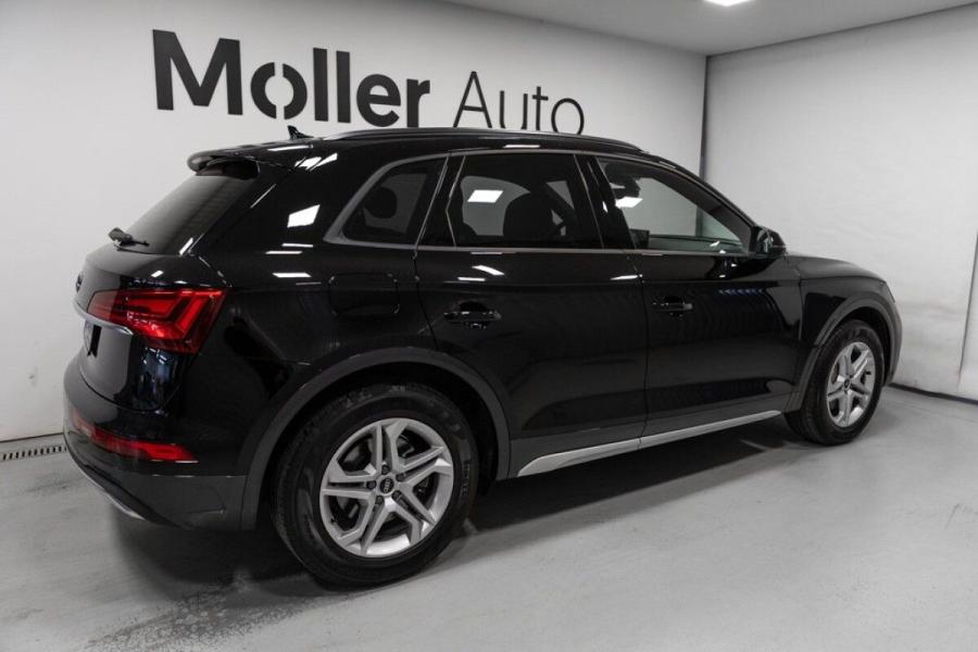 Melns Audi Q5 2025 Viļņa, ar dzinēja tilpumu 2.00 L un nobraukumu 49 tūkst. km par 35350 €, foto 7 vietnē AUTOMOTO.COM.LV