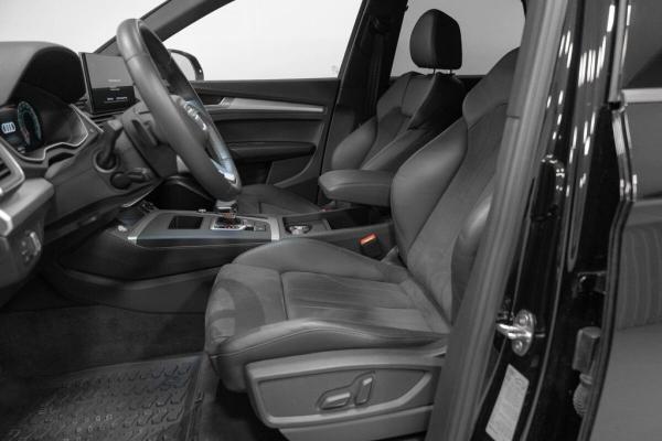 Black Audi Q5 2025 in Vilnius, with an engine capacity of 2.00 L and mileage of 49 thousand km for 35350 €, photo 7 on AUTOMOTO.COM.LV