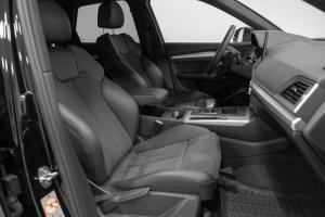 Melns Audi Q5 2025 Viļņa, ar dzinēja tilpumu 2.00 L un nobraukumu 49 tūkst. km par 35350 €, foto 10 vietnē AUTOMOTO.COM.LV