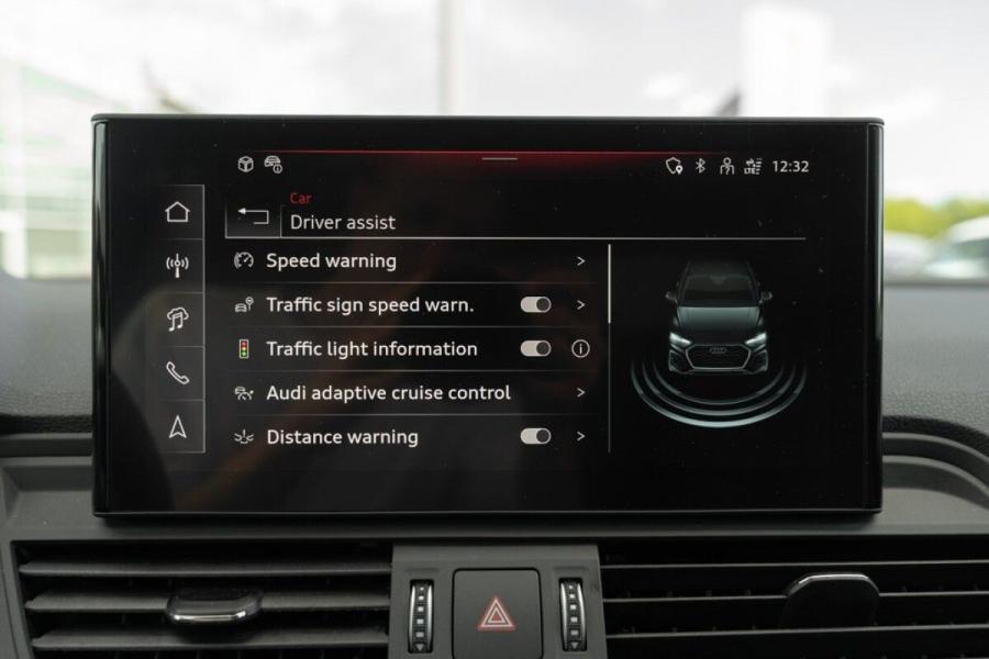 Melns Audi Q5 2025 Viļņa, ar dzinēja tilpumu 2.00 L un nobraukumu 9 tūkst. km par 48700 €, foto 17 vietnē AUTOMOTO.COM.LV