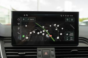 Melns Audi Q5 2025 Viļņa, ar dzinēja tilpumu 2.00 L un nobraukumu 9 tūkst. km par 48700 €, foto 19 vietnē AUTOMOTO.COM.LV