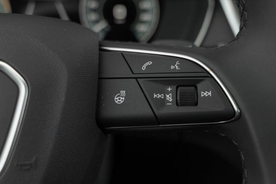 Melns Audi Q5 2025 Viļņa, ar dzinēja tilpumu 2.00 L un nobraukumu 9 tūkst. km par 48700 €, foto 22 vietnē AUTOMOTO.COM.LV