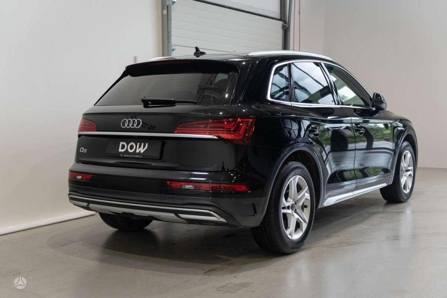 Black Audi Q5 2025 in Vilnius, with an engine capacity of 1.97 L and mileage of 41 thousand km for 36900 €, photo 6 on AUTOMOTO.COM.LV