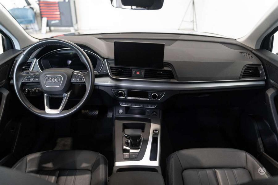 Black Audi Q5 2025 in Vilnius, with an engine capacity of 1.97 L and mileage of 41 thousand km for 36900 €, photo 18 on AUTOMOTO.COM.LV