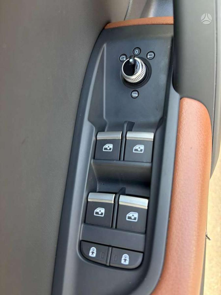 Melns Audi Q5 2025 Kauņa, ar dzinēja tilpumu 1.97 L un nobraukumu 36 tūkst. km par 34500 €, foto 18 vietnē AUTOMOTO.COM.LV