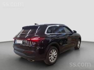 Black Audi Q5 2025 in Riga, with an engine capacity of 2.00 L and mileage of 22 thousand km for 45900 €, photo 4 on AUTOMOTO.COM.LV