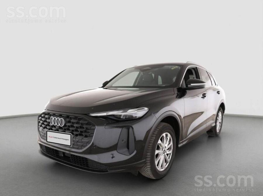 Black Audi Q5 2025 in Riga, with an engine capacity of 2.00 L and mileage of 22 thousand km for 45900 €, photo 1 on AUTOMOTO.COM.LV