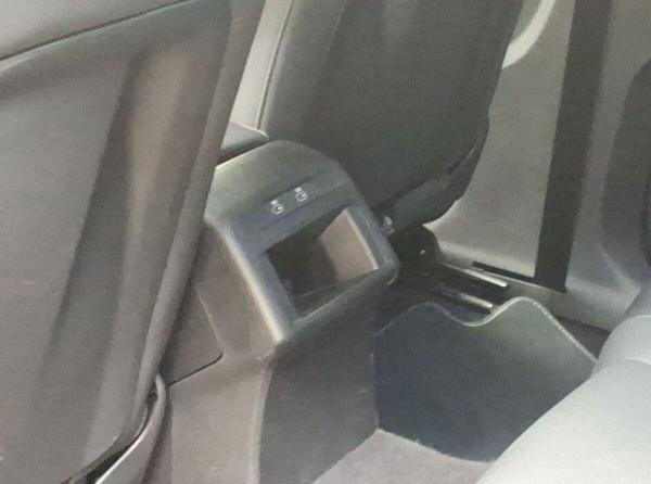 Melns Audi Q5 2025 Mārupe, ar dzinēja tilpumu 2.00 L un nobraukumu 22 tūkst. km par 45900 €, foto 8 vietnē AUTOMOTO.COM.LV