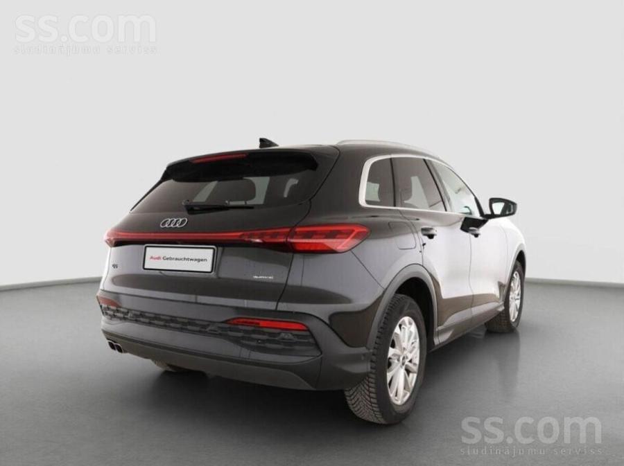 Melns Audi Q5 2025 Rīga, ar dzinēja tilpumu 2.00 L un nobraukumu 24 tūkst. km par 46900 €, foto 3 vietnē AUTOMOTO.COM.LV