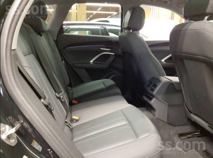 Melns Audi Q5 2025 Rīga, ar dzinēja tilpumu 2.00 L un nobraukumu 24 tūkst. km par 46900 €, foto 8 vietnē AUTOMOTO.COM.LV