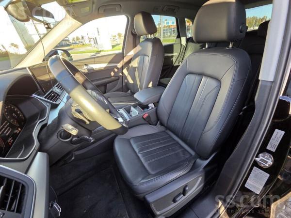 Black Audi Q5 2025 in Riga, with an engine capacity of 2.00 L and mileage of 27 thousand km for 47500 €, photo 6 on AUTOMOTO.COM.LV