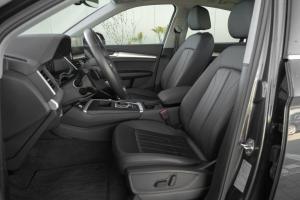 Black Audi Q5 2025 in Vilnius, with an engine capacity of 2.00 L and mileage of 45 thousand km for 34050 €, photo 9 on AUTOMOTO.COM.LV