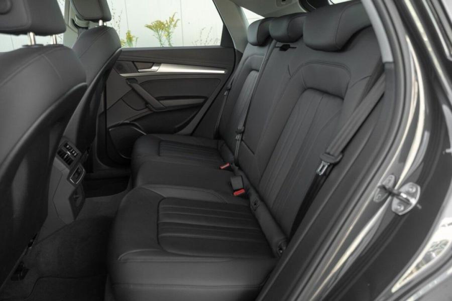 Black Audi Q5 2025 in Vilnius, with an engine capacity of 2.00 L and mileage of 45 thousand km for 34050 €, photo 20 on AUTOMOTO.COM.LV
