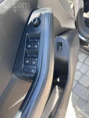 Melns Audi Q5 2009 Rēzekne, ar dzinēja tilpumu 3.00 L un nobraukumu 287 tūkst. km par 10250 €, foto 12 vietnē AUTOMOTO.COM.LV