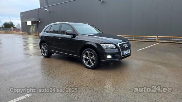 Black Audi Q5 2010 in Tallinn, with an engine capacity of 2.00 L and mileage of 319 thousand km for 7500 €, photo 3 on AUTOMOTO.COM.LV