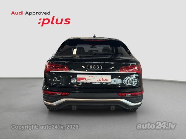 Melns Audi Q5 2022 Tallina, ar dzinēja tilpumu 2.00 L un nobraukumu 20 tūkst. km par 43900 €, foto 5 vietnē AUTOMOTO.COM.LV