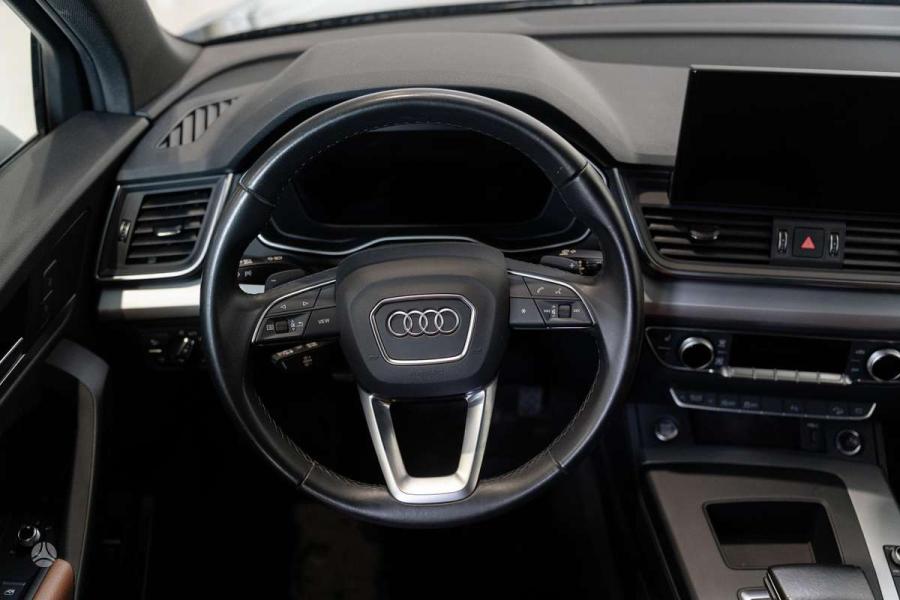 Black Audi Q5 2023 in Vilnius, with an engine capacity of 1.98 L and mileage of 74 thousand km for 36900 €, photo 20 on AUTOMOTO.COM.LV