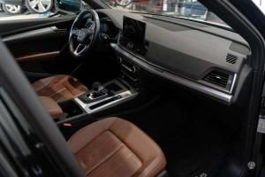 Black Audi Q5 2023 in Vilnius, with an engine capacity of 1.98 L and mileage of 74 thousand km for 36900 €, photo 21 on AUTOMOTO.COM.LV