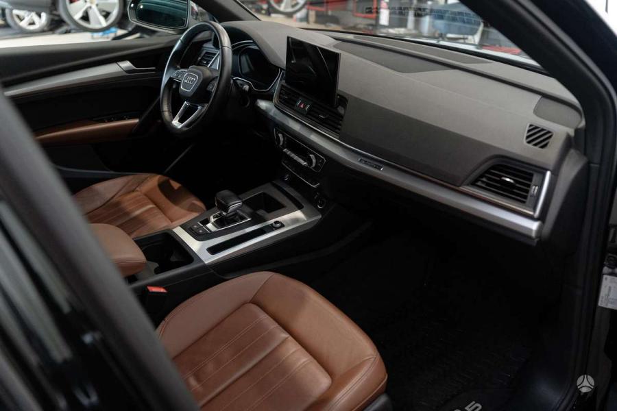 Black Audi Q5 2023 in Vilnius, with an engine capacity of 1.98 L and mileage of 74 thousand km for 36900 €, photo 21 on AUTOMOTO.COM.LV
