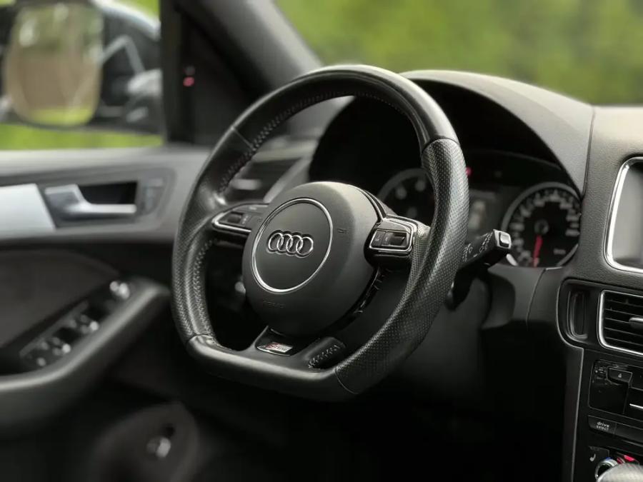 Melns Audi Q5 2012 Jūrmala, ar dzinēja tilpumu 3.00 L un nobraukumu 249 tūkst. km par 12300 €, foto 19 vietnē AUTOMOTO.COM.LV