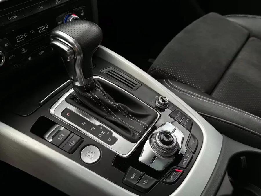 Melns Audi Q5 2012 Jūrmala, ar dzinēja tilpumu 3.00 L un nobraukumu 249 tūkst. km par 12300 €, foto 20 vietnē AUTOMOTO.COM.LV