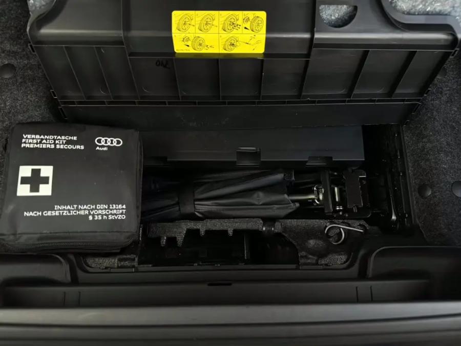 Melns Audi Q5 2012 Jūrmala, ar dzinēja tilpumu 3.00 L un nobraukumu 249 tūkst. km par 12300 €, foto 24 vietnē AUTOMOTO.COM.LV