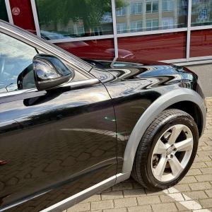 Black Audi Q5 2012 in Kaisiadorys, with an engine capacity of 1.97 L and mileage of 284 thousand km for 9500 €, photo 12 on AUTOMOTO.COM.LV