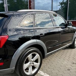 Black Audi Q5 2012 in Kaisiadorys, with an engine capacity of 1.97 L and mileage of 284 thousand km for 9500 €, photo 13 on AUTOMOTO.COM.LV
