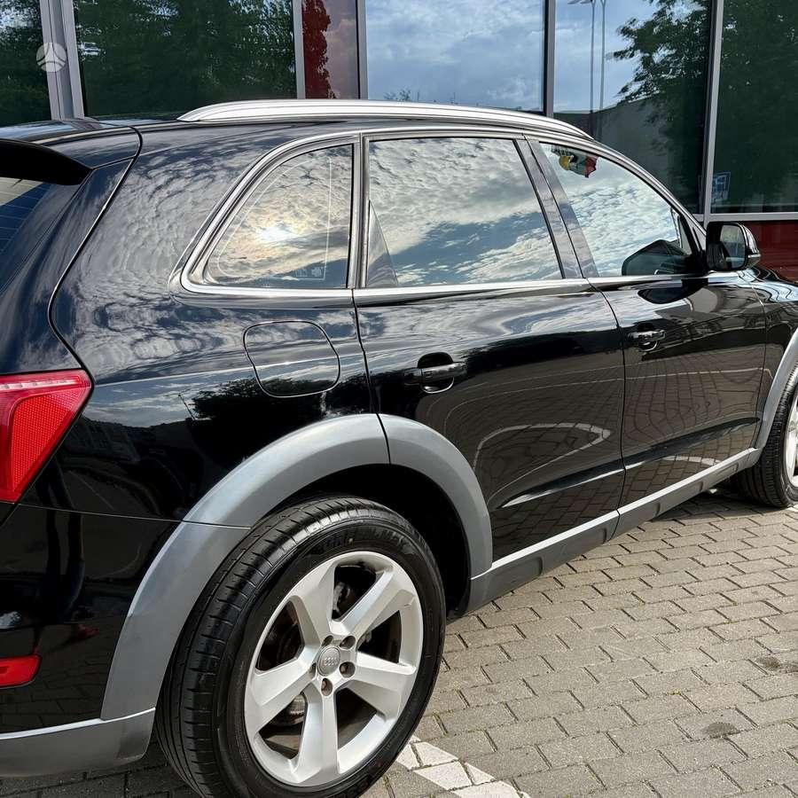Black Audi Q5 2012 in Kaisiadorys, with an engine capacity of 1.97 L and mileage of 284 thousand km for 9500 €, photo 13 on AUTOMOTO.COM.LV