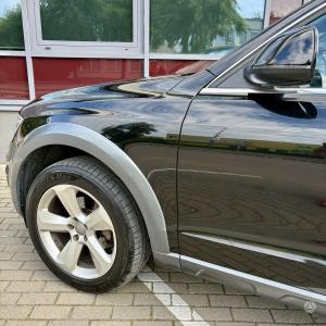 Black Audi Q5 2012 in Kaisiadorys, with an engine capacity of 1.97 L and mileage of 284 thousand km for 9500 €, photo 19 on AUTOMOTO.COM.LV