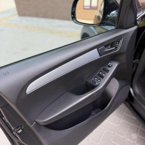 Black Audi Q5 2012 in Kaisiadorys, with an engine capacity of 1.97 L and mileage of 284 thousand km for 9500 €, photo 30 on AUTOMOTO.COM.LV