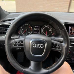 Black Audi Q5 2012 in Kaisiadorys, with an engine capacity of 1.97 L and mileage of 284 thousand km for 9500 €, photo 36 on AUTOMOTO.COM.LV