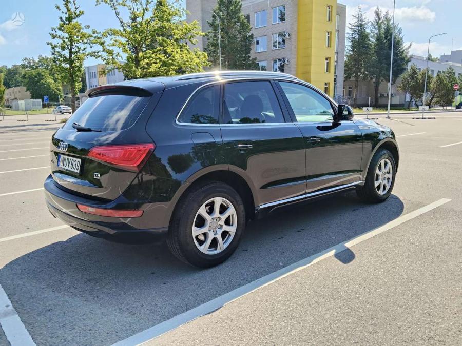 Black Audi Q5 2012 in Kedainiai, with an engine capacity of 2.00 L and mileage of 278 thousand km for 9900 €, photo 5 on AUTOMOTO.COM.LV