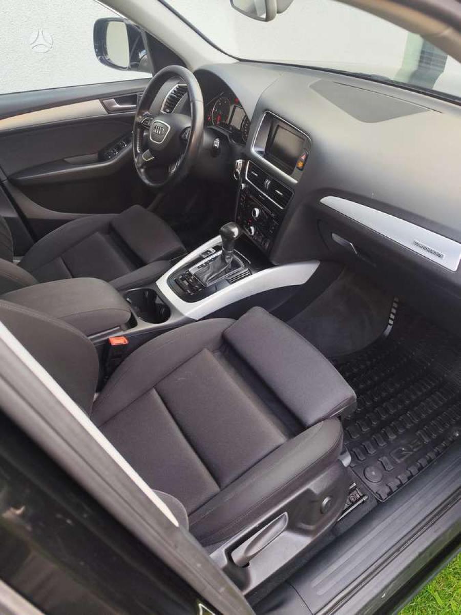Black Audi Q5 2012 in Kedainiai, with an engine capacity of 2.00 L and mileage of 278 thousand km for 9900 €, photo 14 on AUTOMOTO.COM.LV