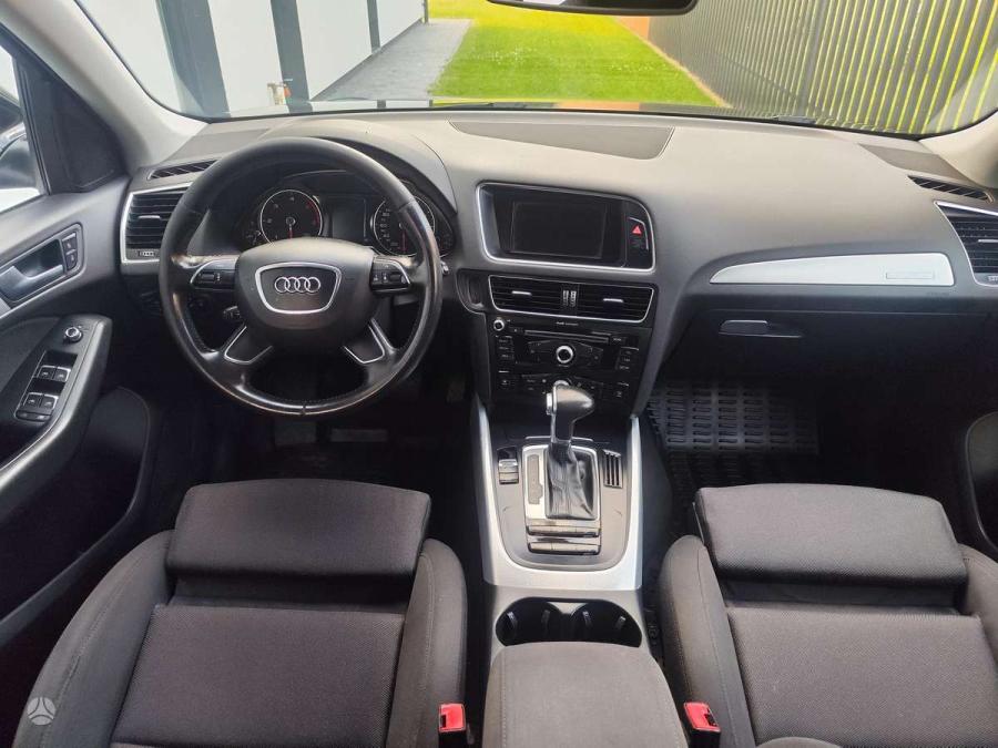 Black Audi Q5 2012 in Kedainiai, with an engine capacity of 2.00 L and mileage of 278 thousand km for 9900 €, photo 20 on AUTOMOTO.COM.LV