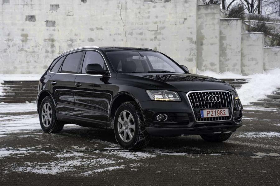 Black Audi Q5 2015 in Vilnius, with an engine capacity of 1.99 L and mileage of 216 thousand km for 12300 €, photo 5 on AUTOMOTO.COM.LV