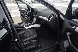 Black Audi Q5 2015 in Vilnius, with an engine capacity of 1.99 L and mileage of 216 thousand km for 12300 €, photo 15 on AUTOMOTO.COM.LV