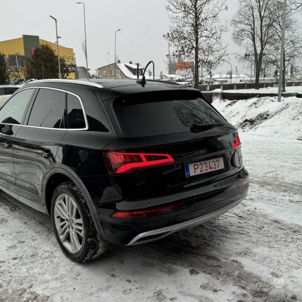 Black Audi Q5 2018 in Taurage, with an engine capacity of 2.00 L and mileage of 213 thousand km for 21900 €, photo 5 on AUTOMOTO.COM.LV