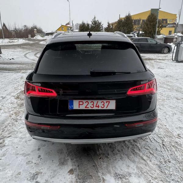 Black Audi Q5 2018 in Taurage, with an engine capacity of 2.00 L and mileage of 213 thousand km for 21900 €, photo 6 on AUTOMOTO.COM.LV