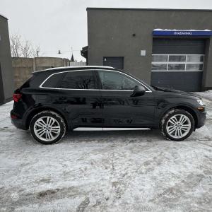 Black Audi Q5 2018 in Taurage, with an engine capacity of 2.00 L and mileage of 213 thousand km for 21900 €, photo 8 on AUTOMOTO.COM.LV