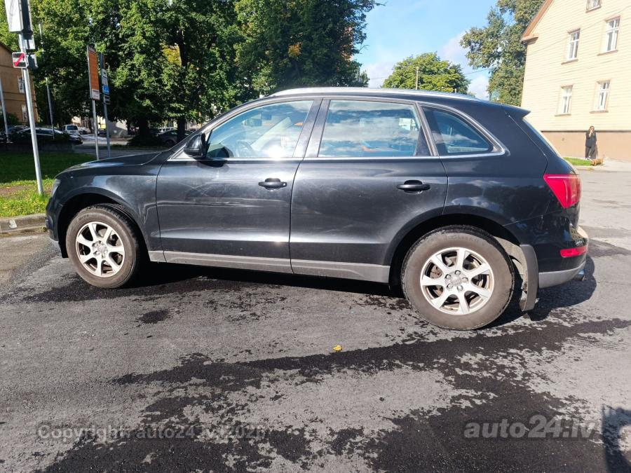 Black Audi Q5 2012 in Tallinn, with an engine capacity of 2.00 L and mileage of 231 thousand km for 8900 €, photo 3 on AUTOMOTO.COM.LV
