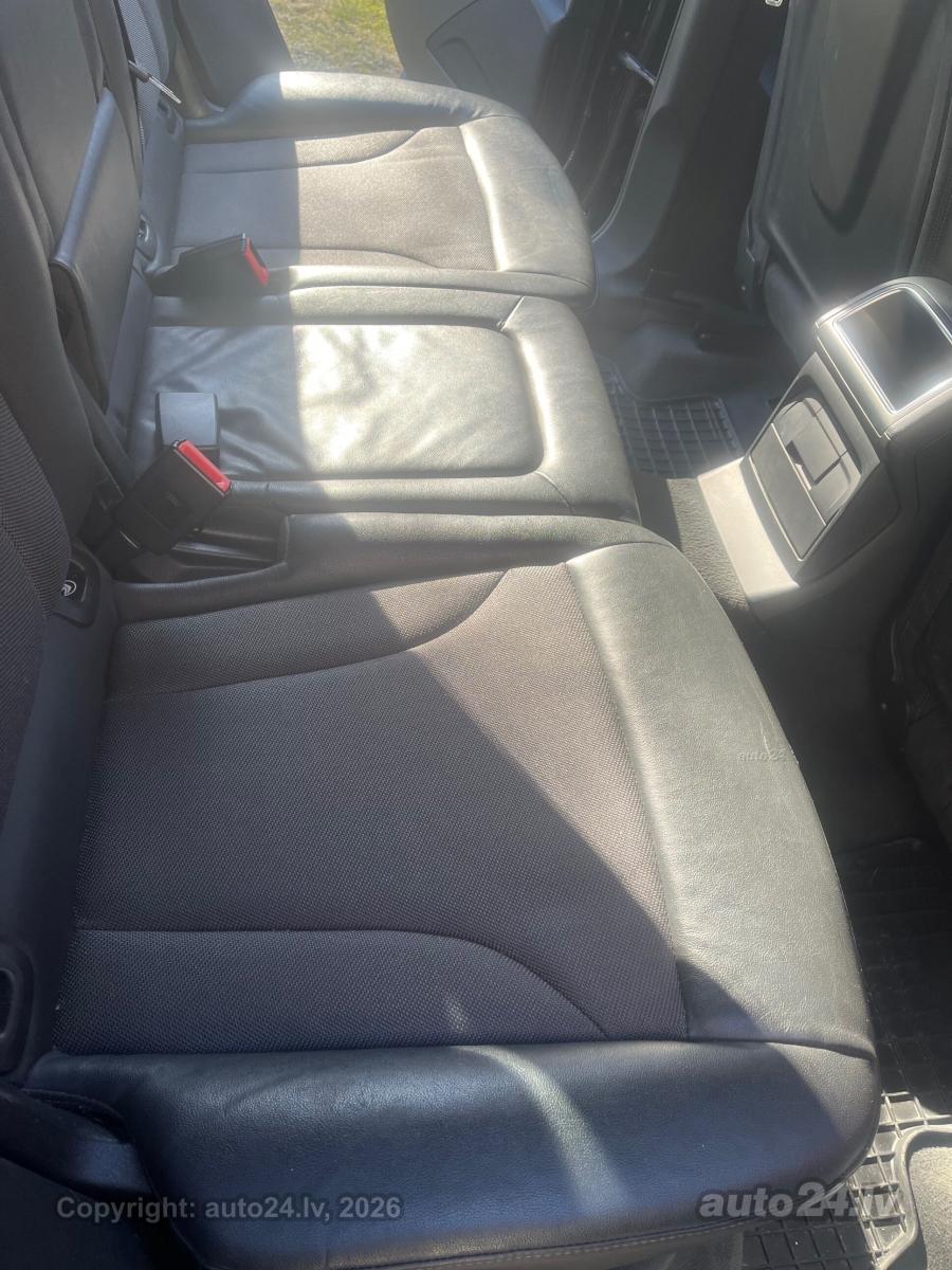 Black Audi Q5 2016 in Tallinn, with an engine capacity of 2.00 L and mileage of 190 thousand km for 15000 €, photo 6 on AUTOMOTO.COM.LV