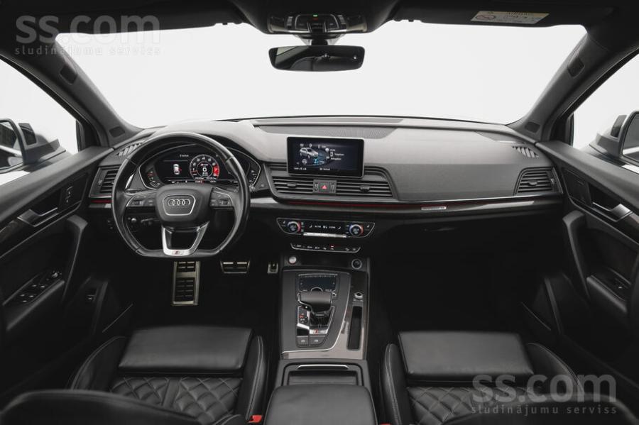 Black Audi Q5 2017 in Tallinn, with an engine capacity of 3.00 L and mileage of 194 thousand km for 23900 €, photo 8 on AUTOMOTO.COM.LV