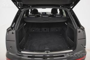 Black Audi Q5 2017 in Tallinn, with an engine capacity of 3.00 L and mileage of 194 thousand km for 23900 €, photo 16 on AUTOMOTO.COM.LV